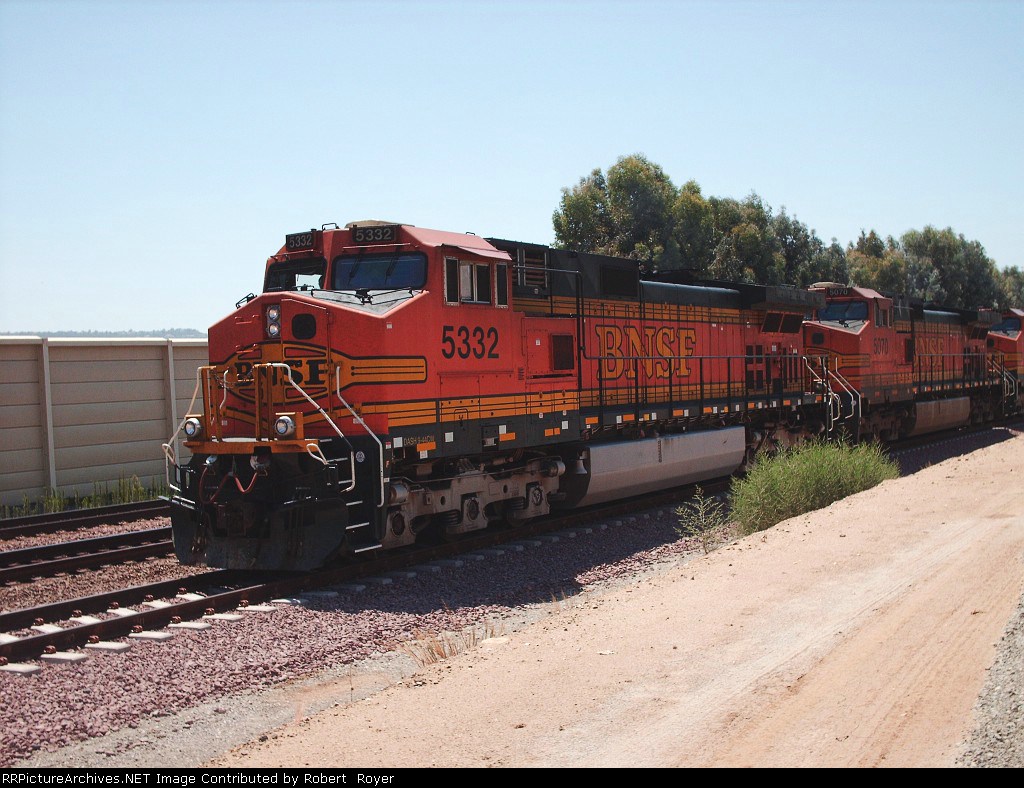 BNSF 5332